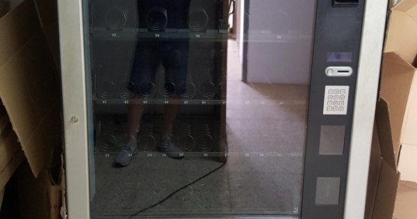 Máquina vending fas 1050 - HostelVending